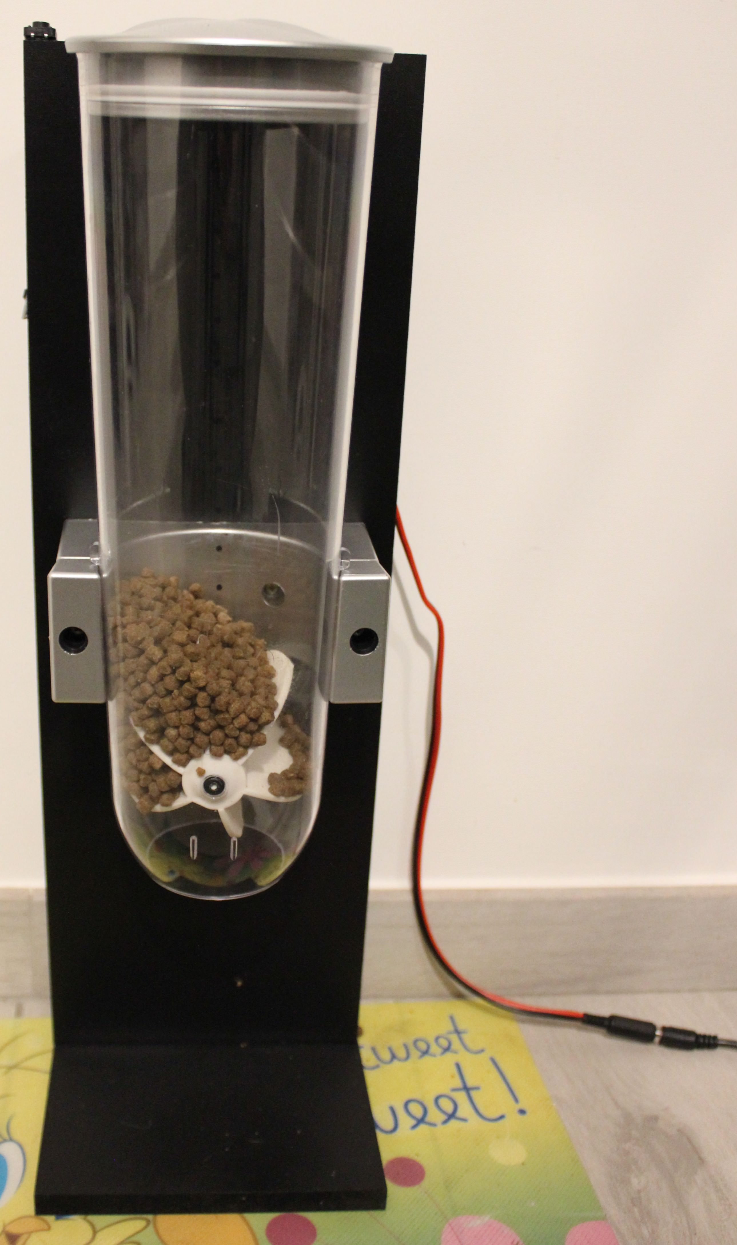 GitHub - lance36/catFeeder: ESP8266 based MQTT controlled cat feeder I use in order to keep my ...