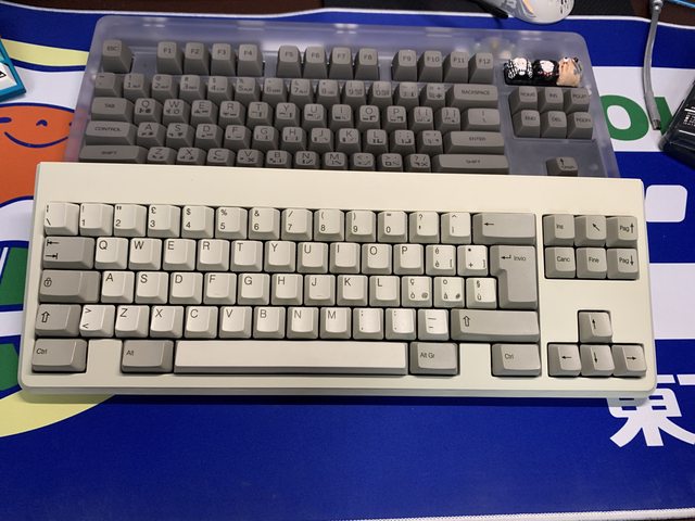 GitHub - ramonimbao/SpaceInvadersFRL: An F-rowless TKL keyboard case, plate, and PCB that uses ...