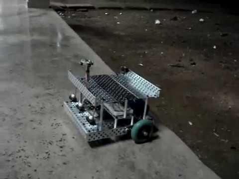 GitHub - daniloxvalle/robo-seguidor-pessoal: Robô construído para seguir uma pessoa levando um ...